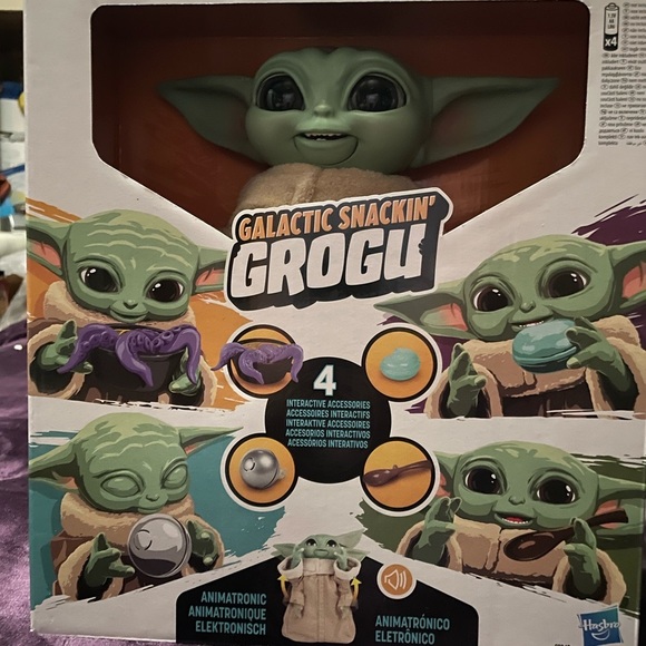 Star Wars | Toys | Star Wars The Mandalorian Galactic Snackin Grogu ...